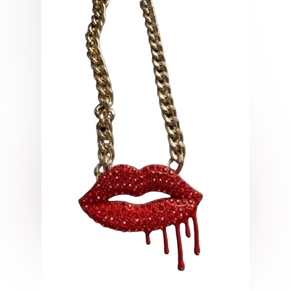 unbranded | Jewelry | Red Rhinestone Drip Lips Heavy Gold Tone Chain ...